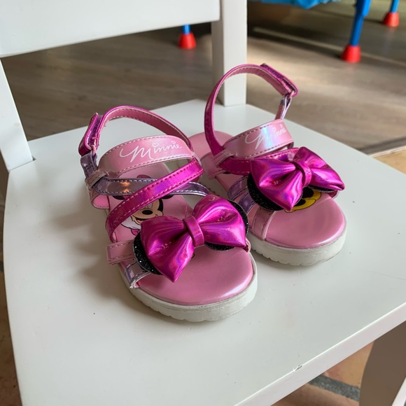 Tucker + Tate | Shoes | Tucker Tate Disney Minnie Mouse Bow Sandal ...